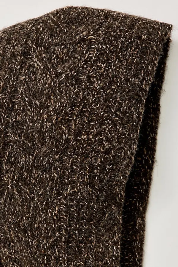 Free People Cloud Cable Bonnet Hood - Coffee Bean