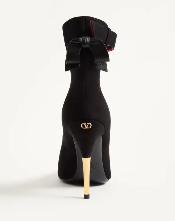 Valentino Garavani Suede Ankle Strap Pointed Toe Pumps With Vlogo Embellishment - Black
