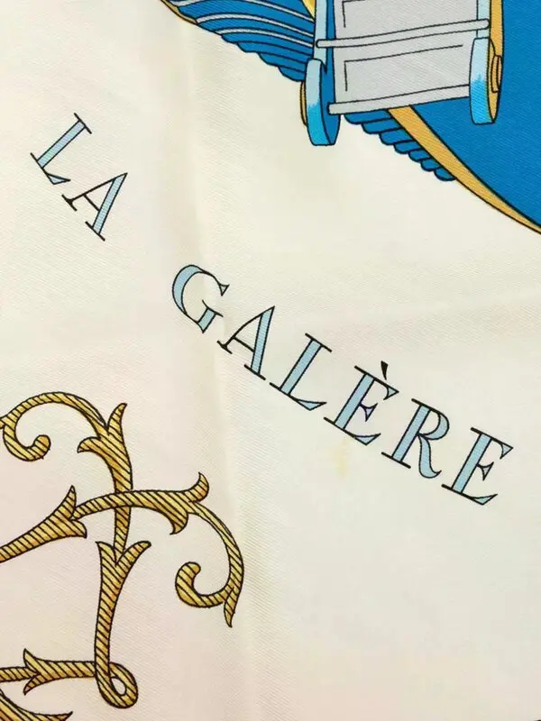 Hermès 1990-2007 Vue Du Carrosse De Galere La Reale Silk Scarf 90 Scarves - White