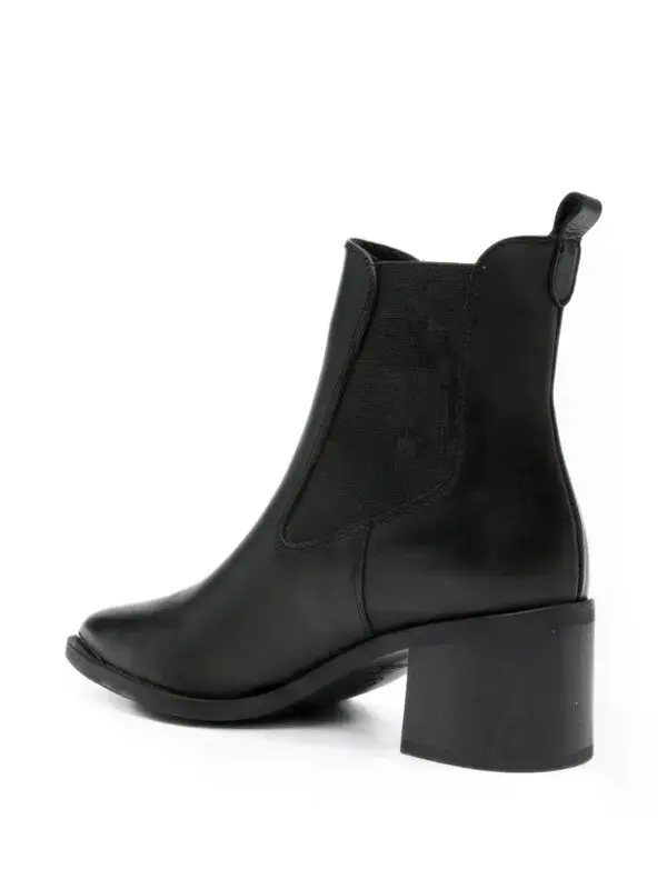 TAMARIS Pointed-toe Chelsea Boots