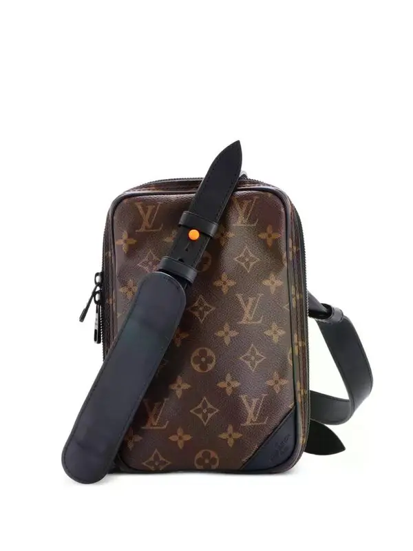 LOUIS VUITTON Monogram Canvas Utility Side Bag - Brown