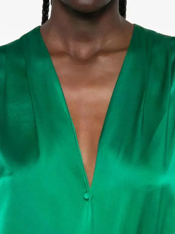 FORTE_FORTE Satin-finish V-neck Shirt