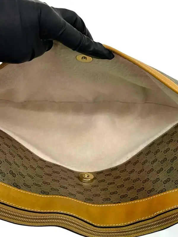 Gucci Micro Gg Supreme Crossbody Bag