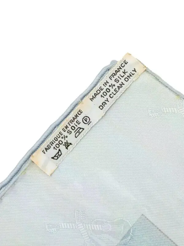 Hermès 1980-2010 Le Carnaval De Venise Silk Scarf 90 Scarves