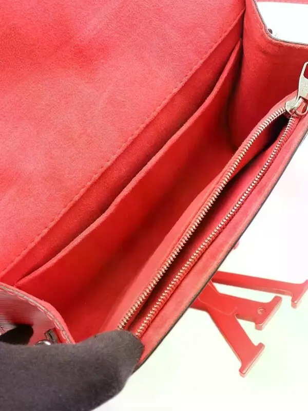 LOUIS VUITTON Epi Louise Pm Shoulder Bag