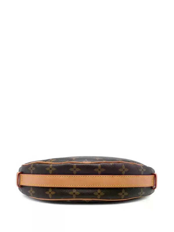 LOUIS VUITTON Monogram Croissant Mm Shoulder Bag