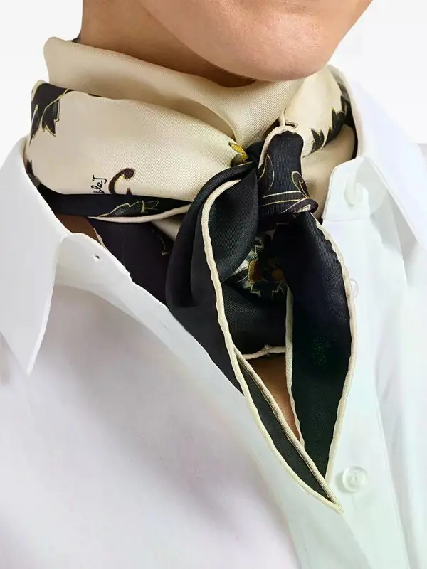 La DoubleJ Diamond Scarf