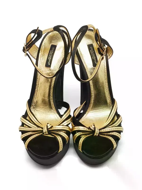 Dolce & Gabbana Bianca Platform Sandals