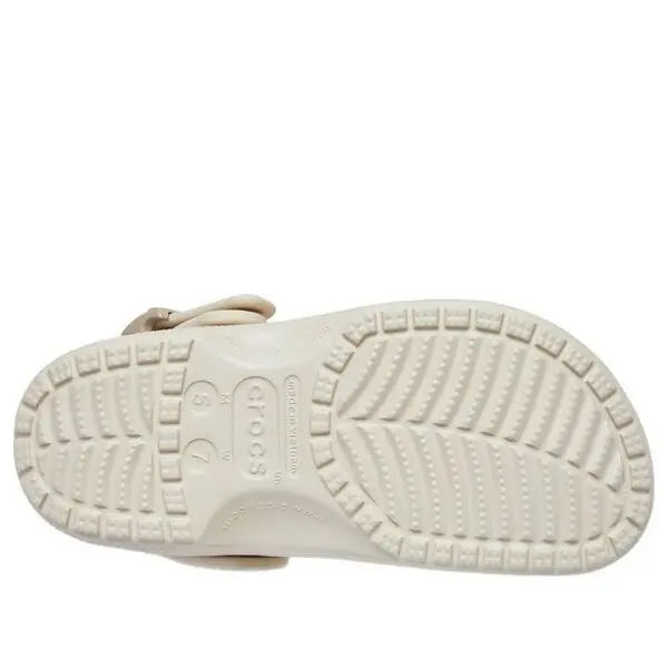 CROCS Classic Clog Enamel Buckle