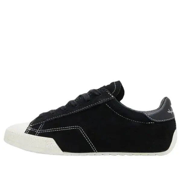 CONVERSE Chuck Taylor Lo Sneakers - Black