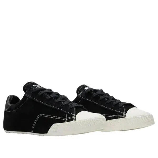 CONVERSE Chuck Taylor Lo Sneakers - Black