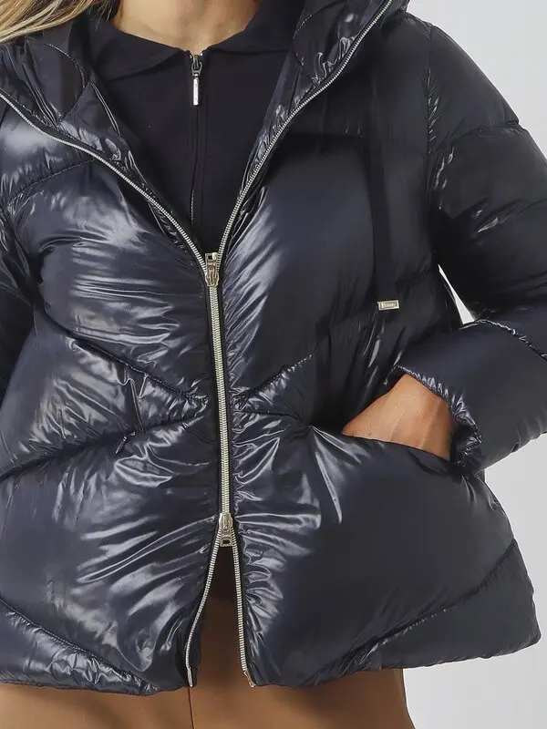 Herno Short Hooded Down Jacket In Water-repellent Ultra-light Nylon