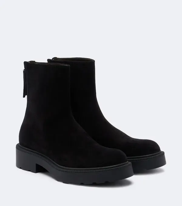 THE ROW Nobilis Suede Ankle Boots - Black