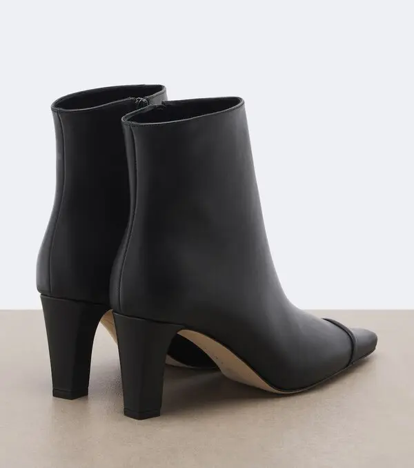Manolo Blahnik Vivecal Leather Ankle Boots