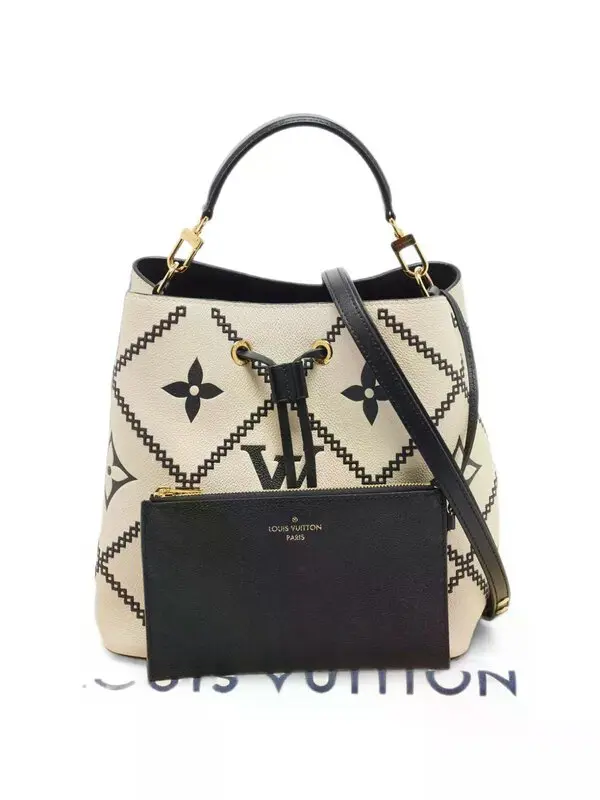 LOUIS VUITTON Mm Neonoé Monogram Empreinte Broderies Bucket Bag