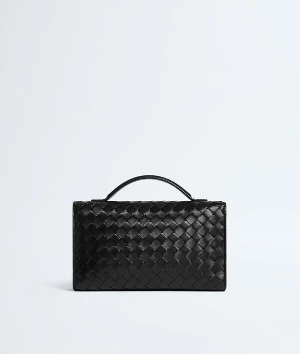 Bottega Veneta Andiamo Clutch 25