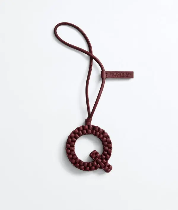 Bottega Veneta Letter Q Charm - Bordeaux