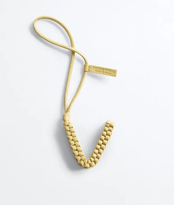 Bottega Veneta Letter V Charm - Butter