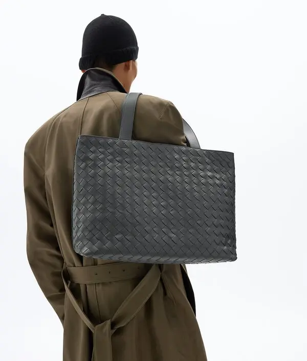 Bottega Veneta Small Intrecciato Zipped Tote