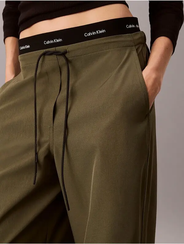 Calvin Klein Tech Crinkle Twill Pants
