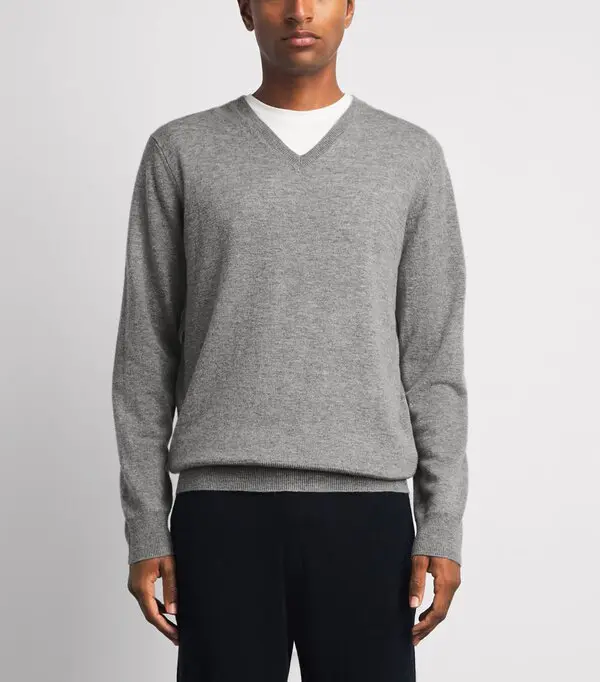 ALLUDE Cashmere V-neck Sweater