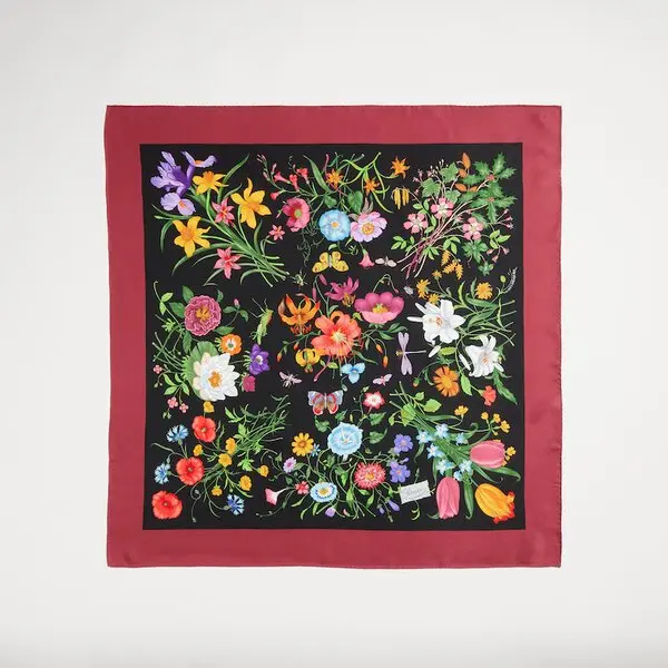 Gucci Printed Silk Twill Carr - Black