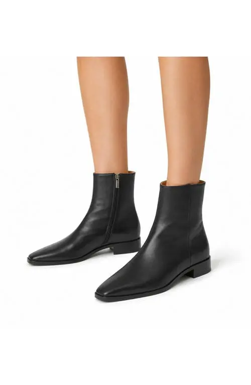 La Canadienne Tundra City Dry™ Waterproof Bootie - Black Leather