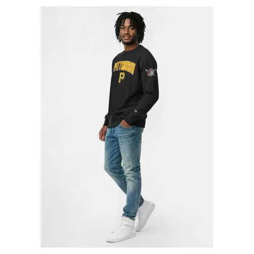 Champion Pittsburgh Pirates Reverse Weave Chenille Sweatshirt