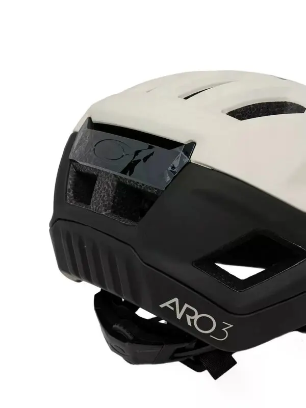 Oakley Aro3 Endurance Helmet