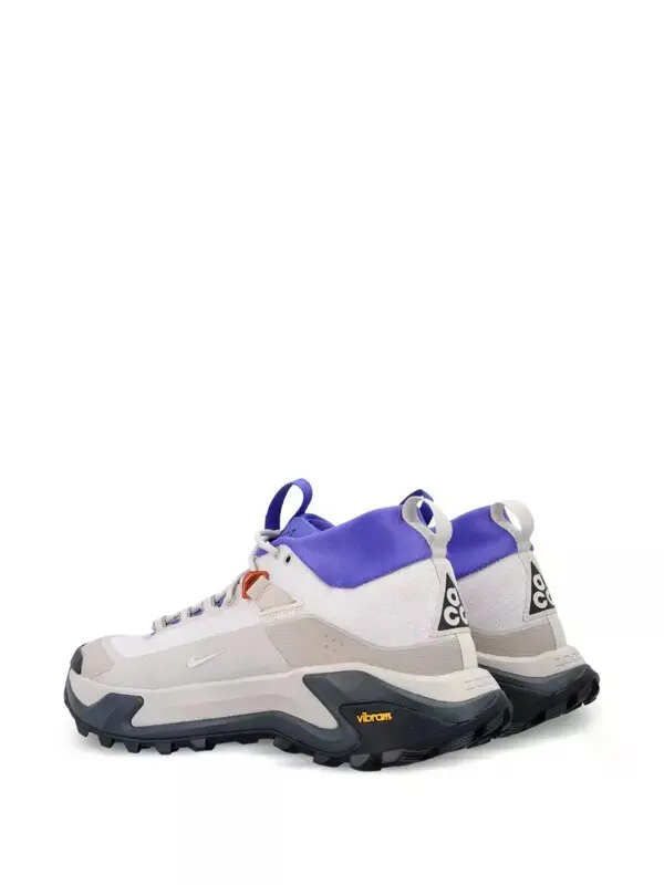 Nike Zegama Hiking Boots - White