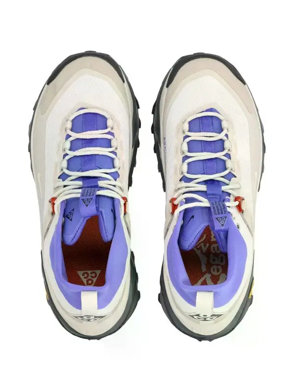 Nike Zegama Hiking Boots - White