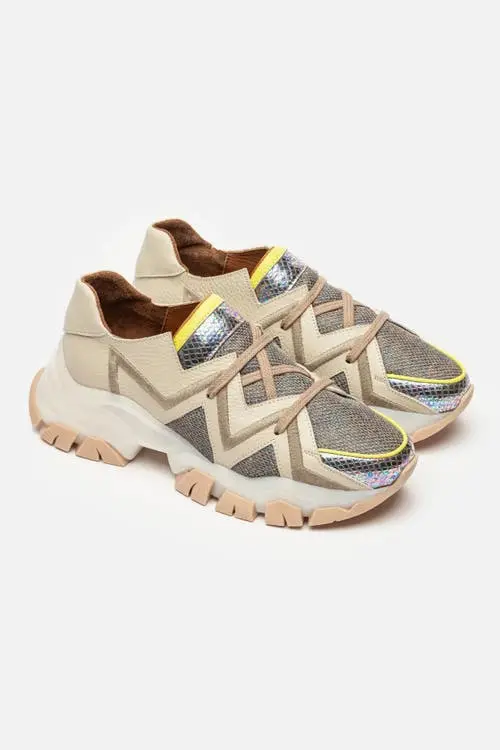 CLARA BARCELO Appearance V. Reality Sneaker