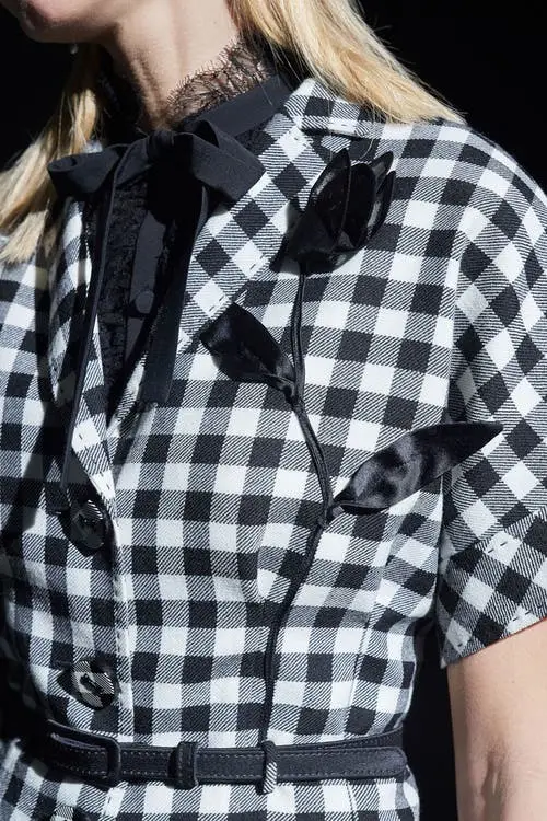 MAISON COMMON Belted Plaid Vest With Floral Application