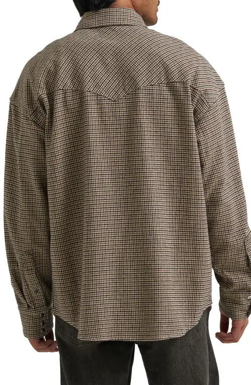 Wrangler Patterned Long Sleeve Button Up Shirt