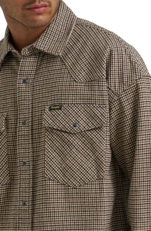 Wrangler Patterned Long Sleeve Button Up Shirt