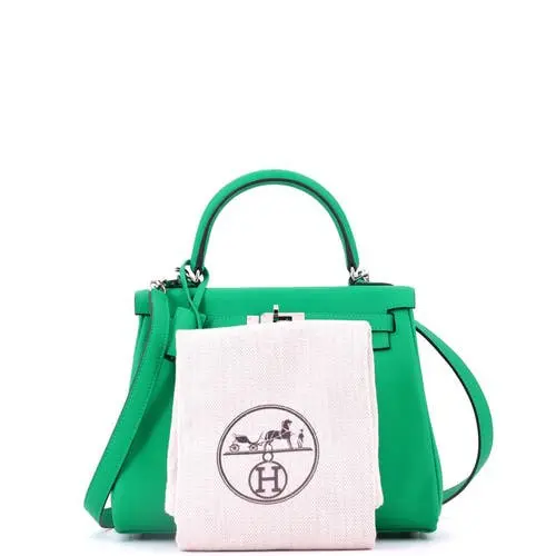 Hermès Kelly Handbag Swift With Palladium Hardware 25