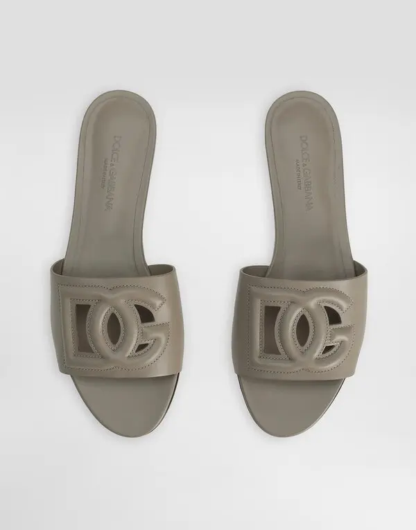 Dolce & Gabbana Calfskin Sliders With Dg Logo - Beige