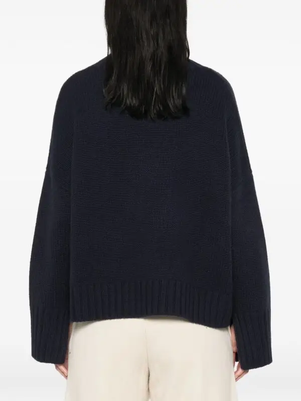 Soft Goat Cashmere Turtle-neck Sweater
