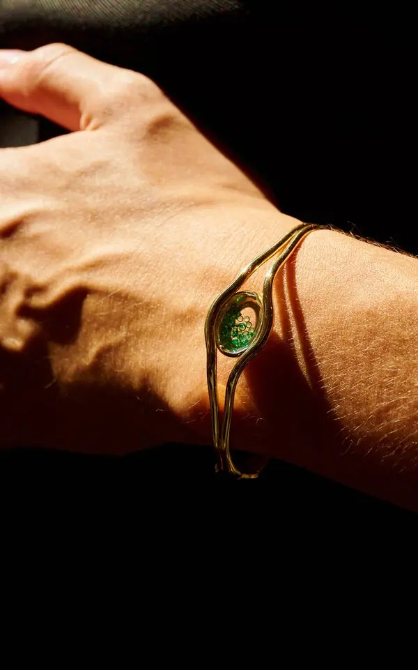 Moritz Glik 18k Yellow Gold Rastro Bracelet Petite Emerald
