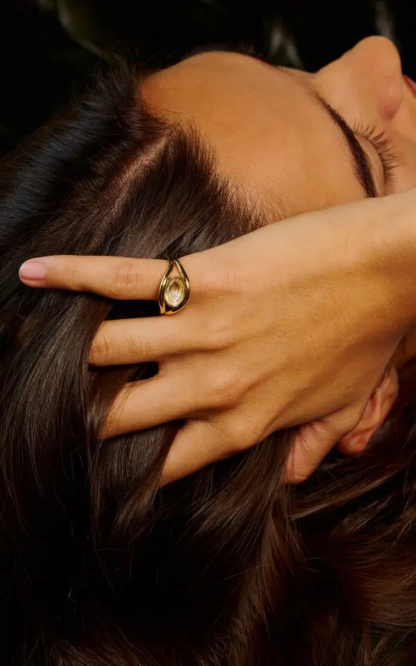 Moritz Glik 18k Yellow Cascavel East-west Ring Petite
