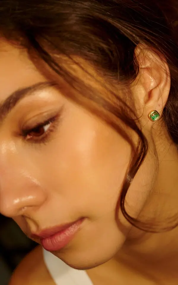 Moritz Glik 18k Yellow Gold Neue Cushion Stud Earrings Emerald