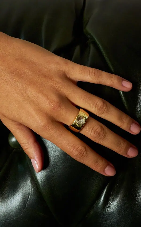 Moritz Glik 18k Yellow Maroto Cigar Band Ring