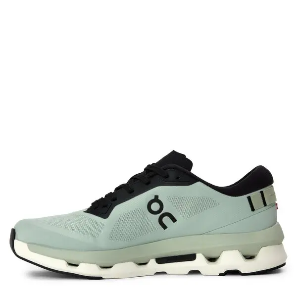 On Simple Training Shoes