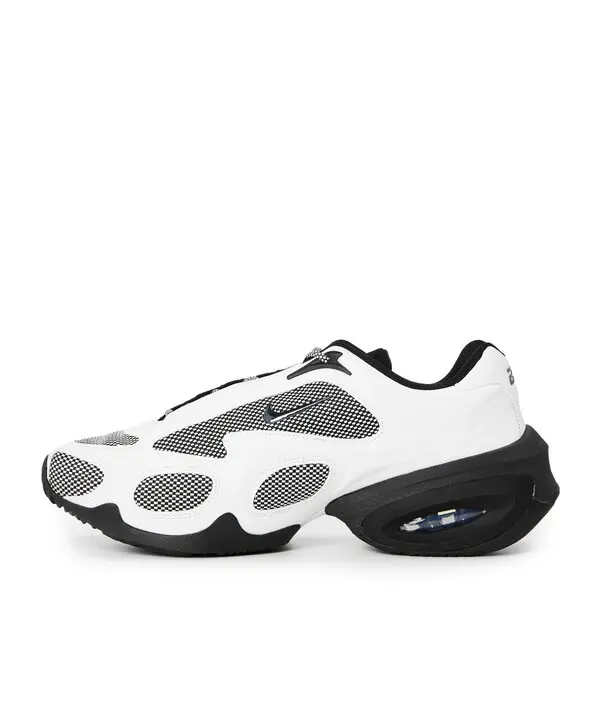 Nike Versatile Sports Shoes