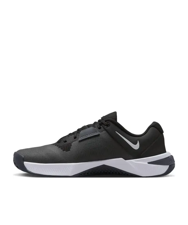 Nike Simple Training Shoes