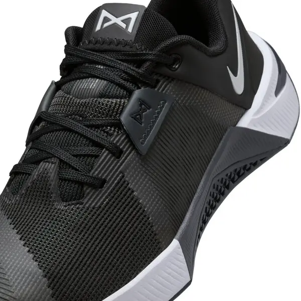Nike Simple Training Shoes