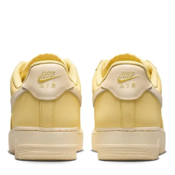 Nike Thick-soled Sports Shoes