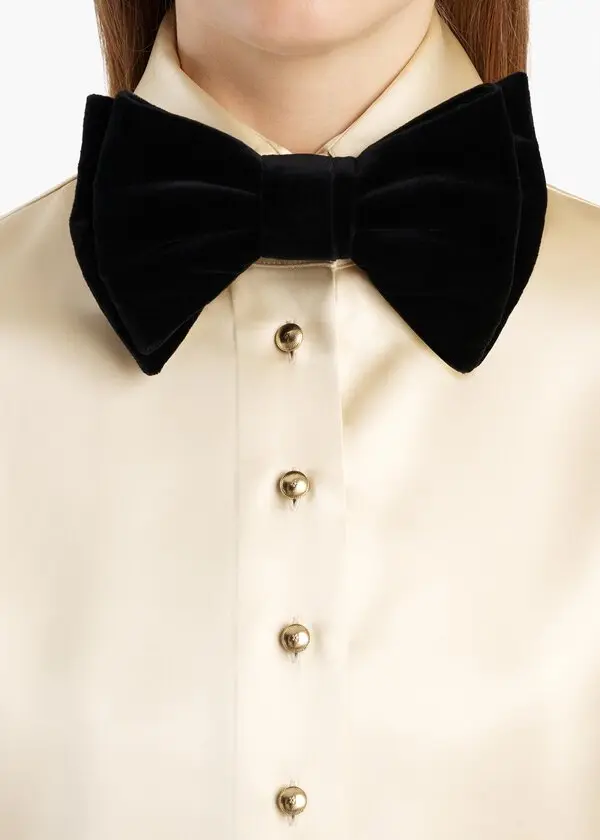Khaite Liv Bowtie In Velvet