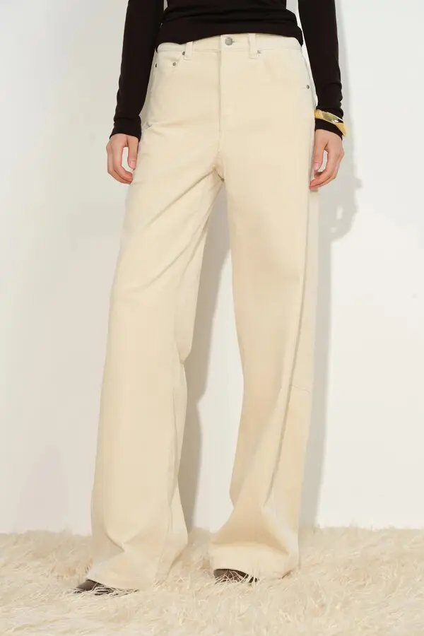 Fabrique Margot Barrel Leg Pants In Washed Corduroy - White