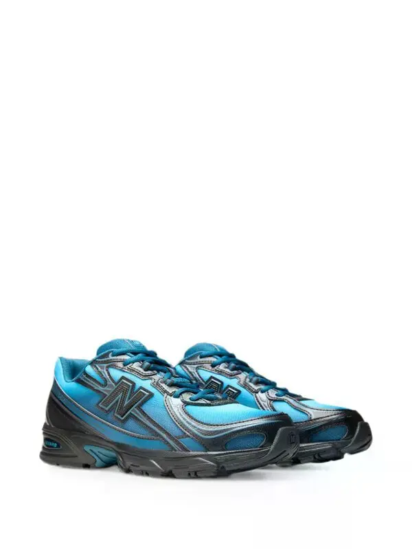 NEW BALANCE 740 Shoes